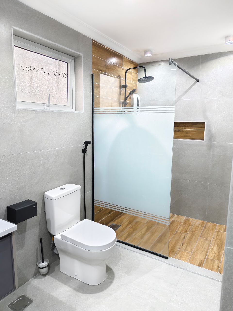 Quickfix Plumbers | Bathroom Glass Shower Partition Kenya